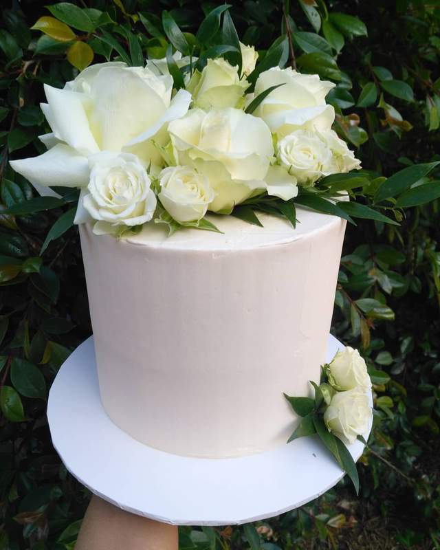 Design Me a Cake - Real Weddings