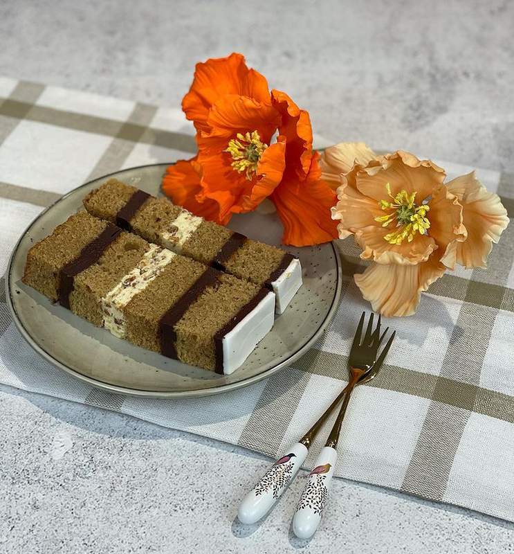 Jacqueline Drew Cakes - Wedding Cakes Manly | Real Weddings