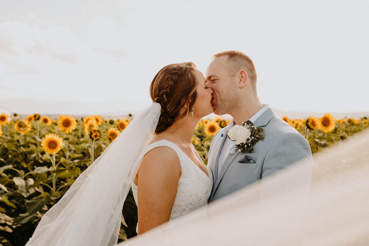 Lyd's Pixs Photography - Wedding Photography Gold Coast Hinterland ...