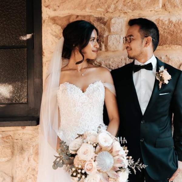 Noah & the Fox - Wedding Flowers Ellalong | Real Weddings