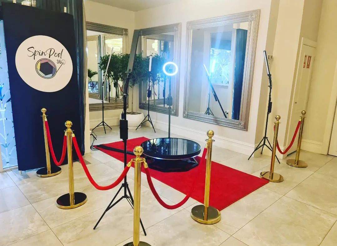 SpinPod 360 - Wedding Photo Booth | Real Weddings