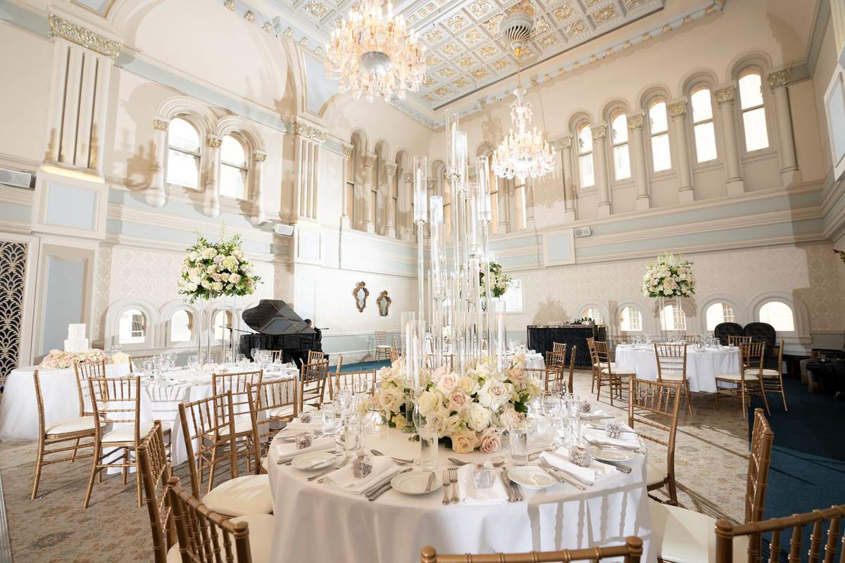 The tea room qvb store