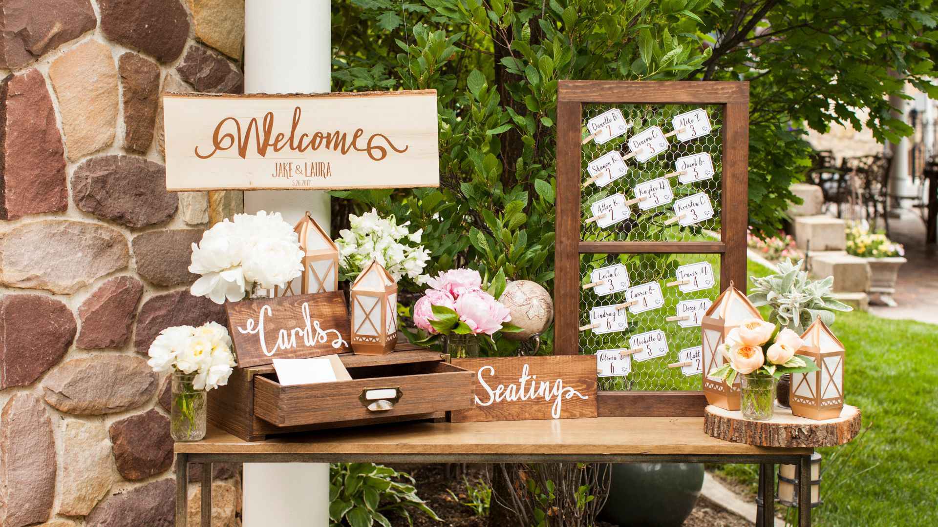How to Do Beautiful DIY Wedding Decorations For Your Big Day?